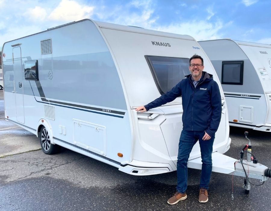 Lette, familievennlige campingvogner som elbilen kan trekke